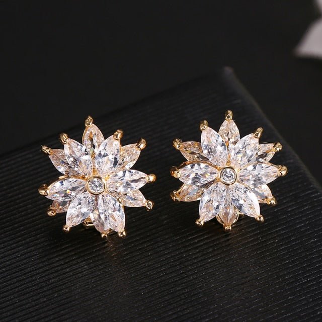 Clip Earrings Queen Tissen – The Drag Queen Closet